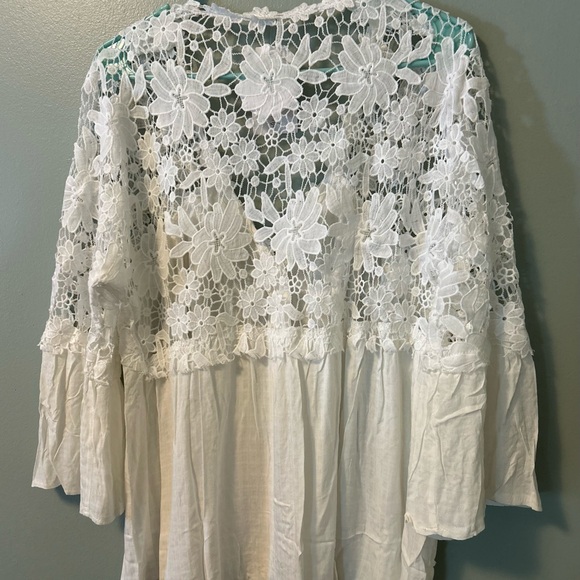 Lavender Tribe Designs | Tops | Nwt Lavender Tribe Designs Roslyn White ...